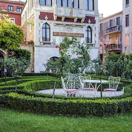Hotel Dalla Mora Venice | Italy